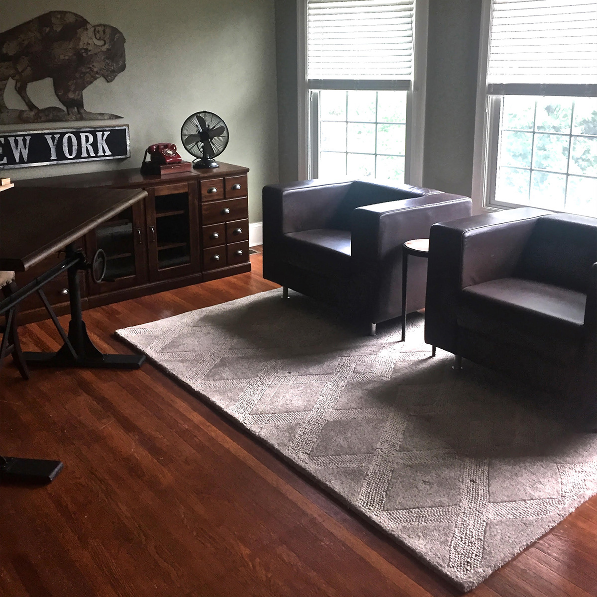 Tuesday Tip: Revamp Old Office Space – McQ Interiors